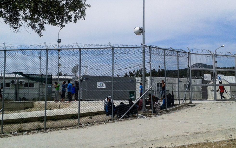 ECRE: The implementation of the hotspots in Italy and Greece | European ...